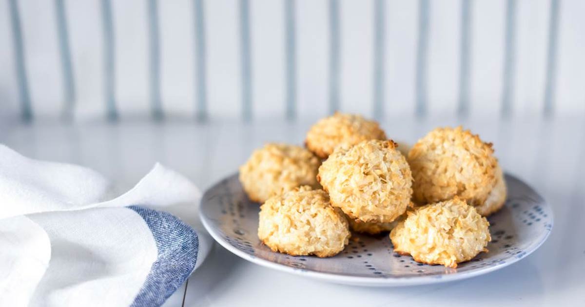Coconut Macarons