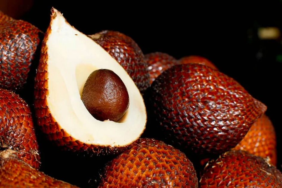 10 Strange Fruits You Must Try Once