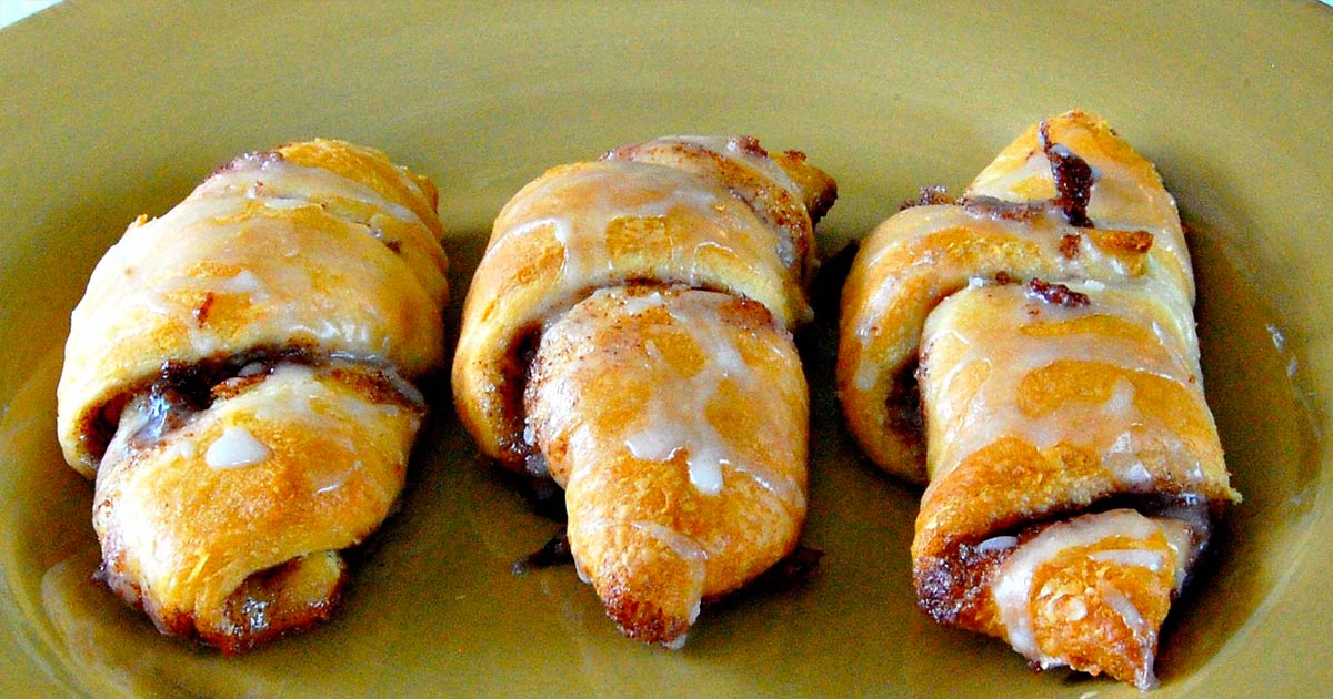 Cinnamon Roll Crescents