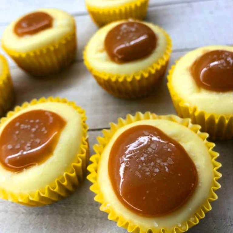 Mini Caramel Cheesecakes
